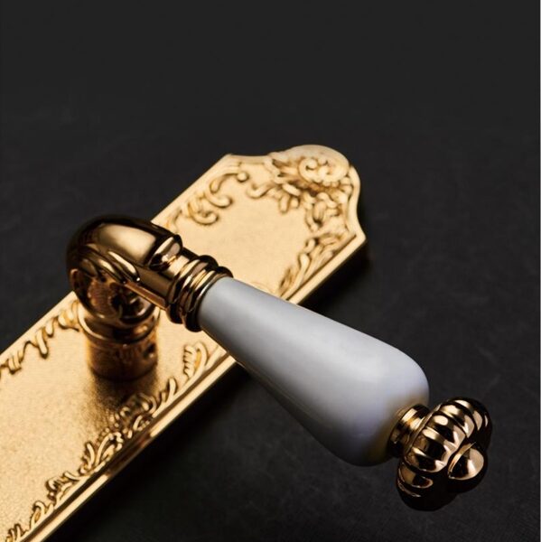 ARCHITECTURE HARDWARE - Akada Trading Company